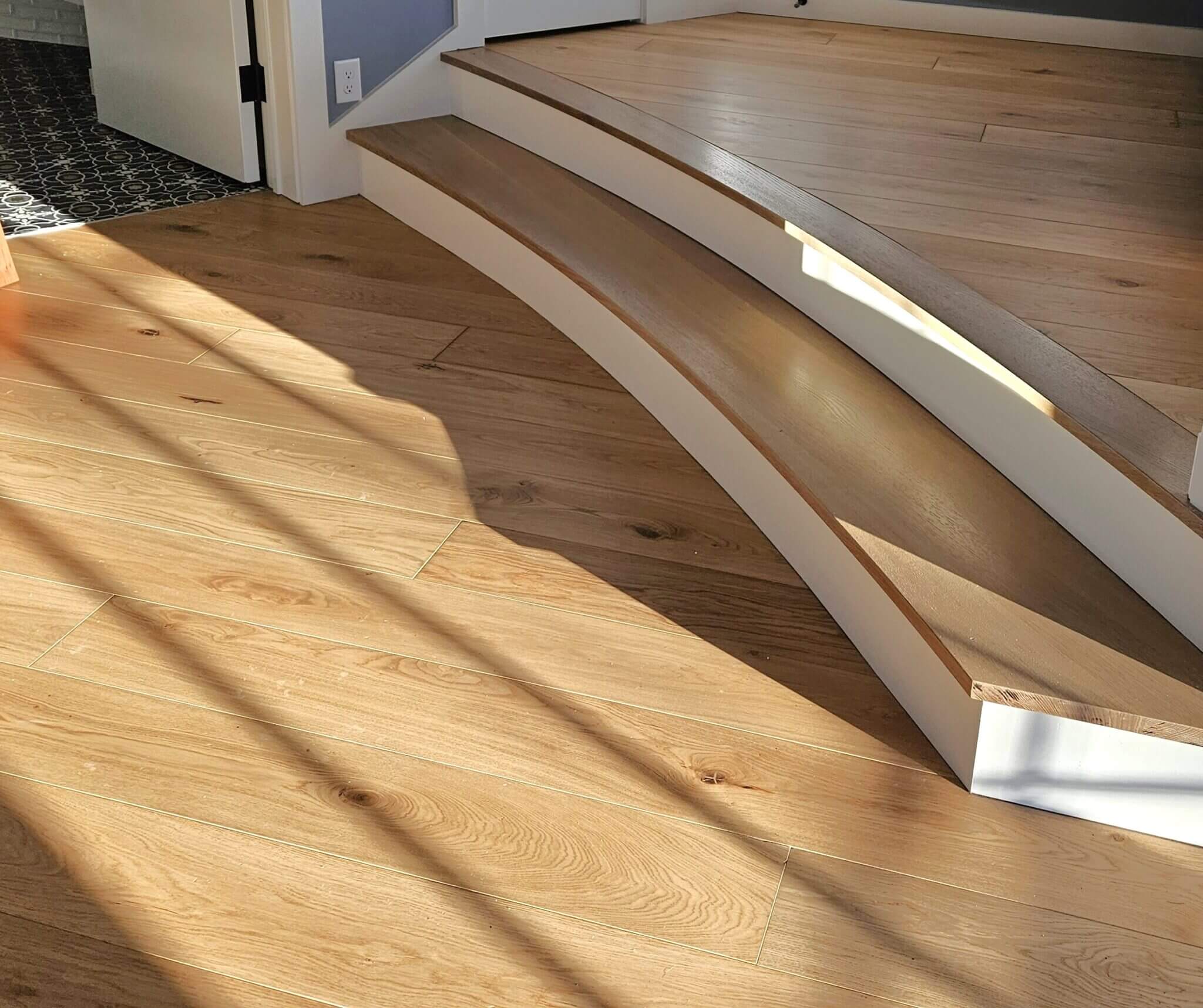 french oak clear finish +solid treads - Versailles Surface